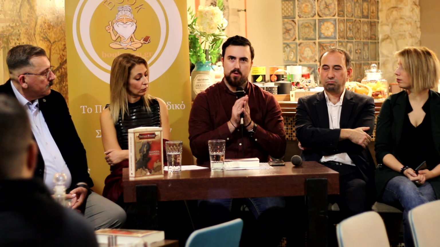 Όταν η «Σιδερένια Κουρτίνα» του Απόστολου Ντόλκου παρουσιάστηκε στη ...